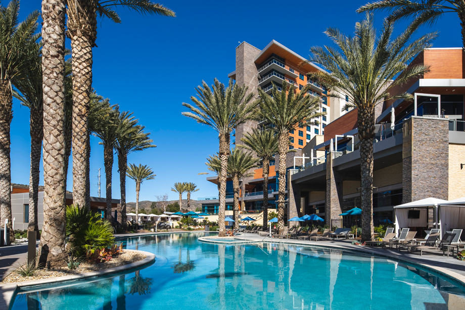 Retreat Pool & Cabanas | Sycuan Casino Resort