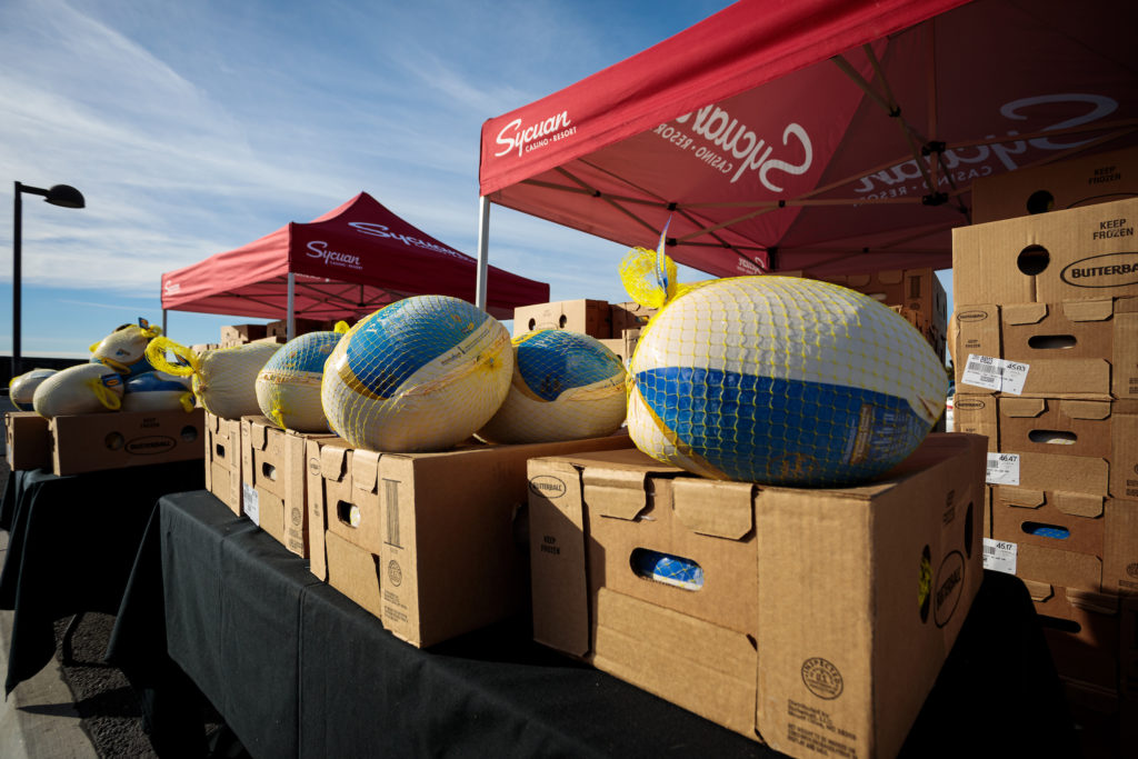 Sycuan and Padres Donate 1,000 Turkeys to Families | Sycuan Casino Resort